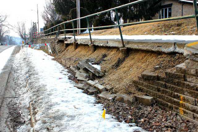 Damaged retaining wall repairs not set to begin until the year 2015 ...