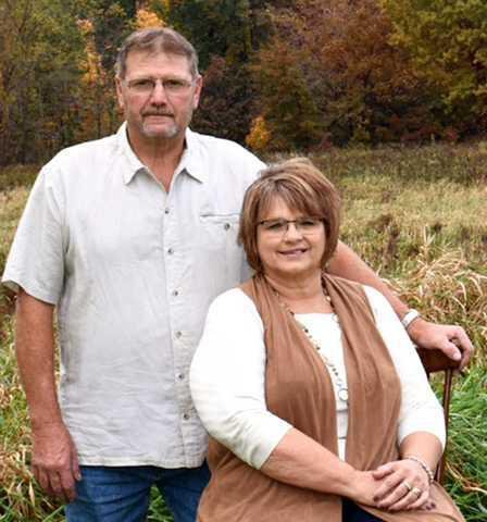 Hartwig 40th Wedding Anniversary - SWNews4U