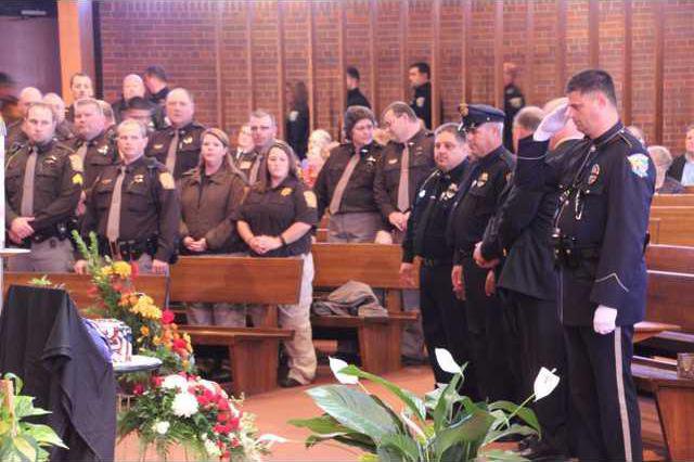 Commander Lyons laid to rest - SWNews4U
