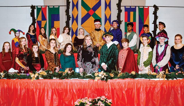 Madrigal cast performs for full house - SWNews4U