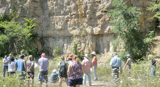 Karst Geology Tour explains Driftless Area to almost 40 citizens - SWNews4U