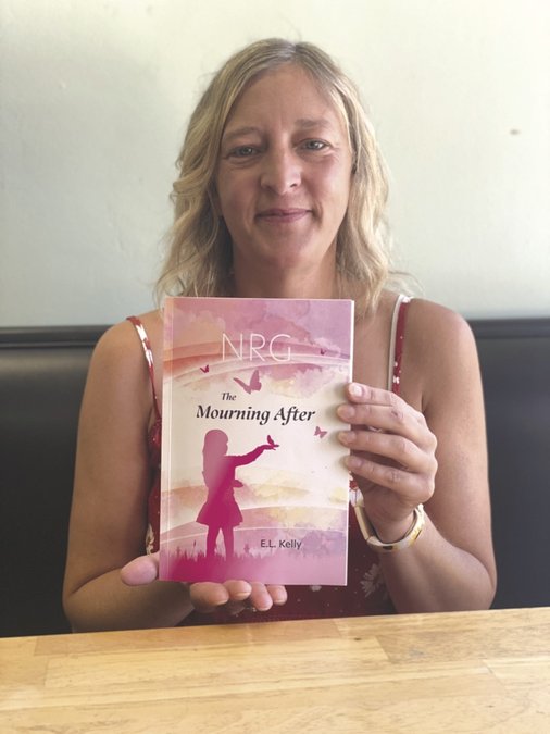 Viola woman’s new book reflects on sweet memories and life after loss ...
