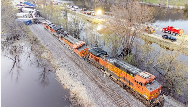 Railroad tracks along Mississippi cleared to resume train traffic ...