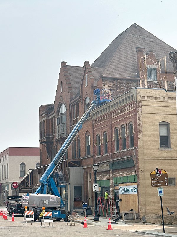 White Block restoration underway - Monroe Times