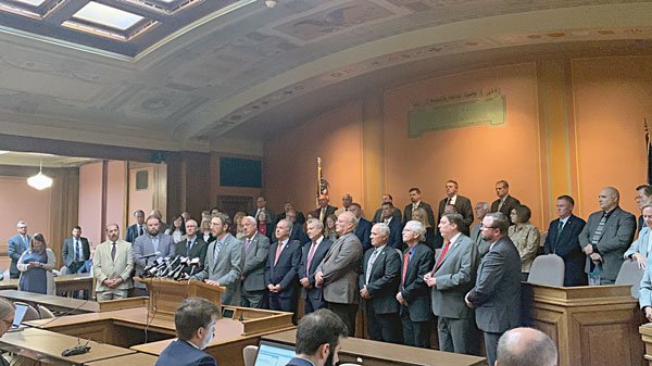 Novak, Tranel introduce ‘Iowa Model’ redistricting bill - Monroe Times