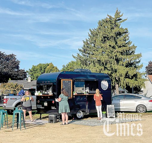 Out of this world: Full Moon Brew Bar orbits around town - Monroe Times