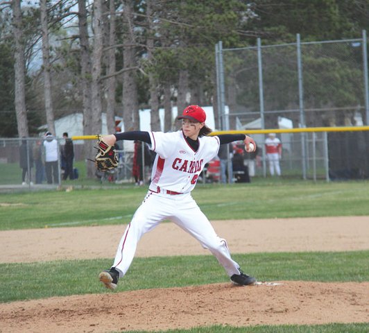 Senobe selects UW-River Falls - Monroe Times