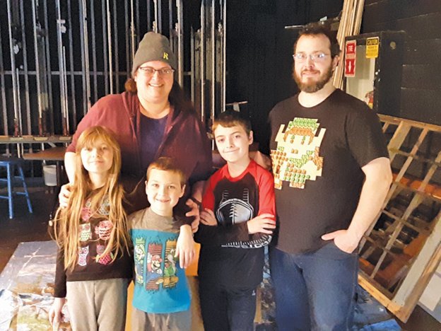 The Riley family has caught the bug! - SWNews4U