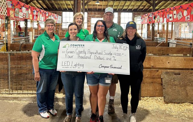 GC Fair gets $4K donation from Compeer - Monroe Times