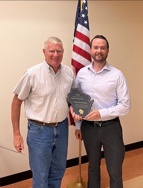 Marklein receives ‘Friend of Towns’ Award - Monroe Times