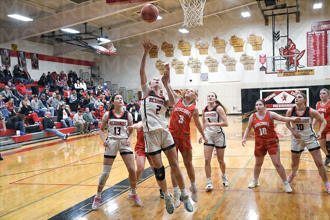 Space Stallions fend off Barneveld 46-39 - Monroe Times